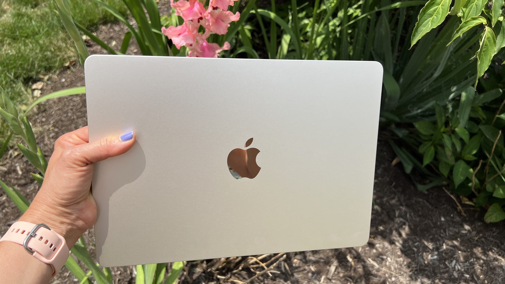 Video Editing On Macbook Air M1/M2 (How BAD Is It?)