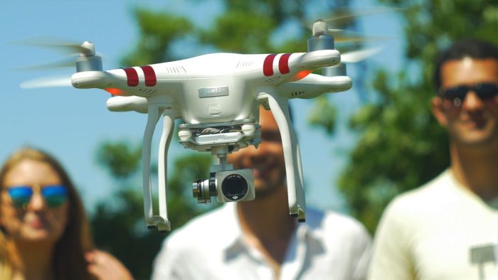 8 Drones With VR Headsets (Beginner's Choice)