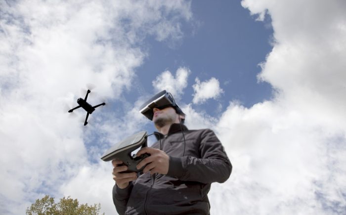 8 Drones With VR Headsets (Beginner's Choice)