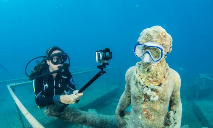 GoPro Hero 13 Underwater GUIDE (Settings & Accessories)